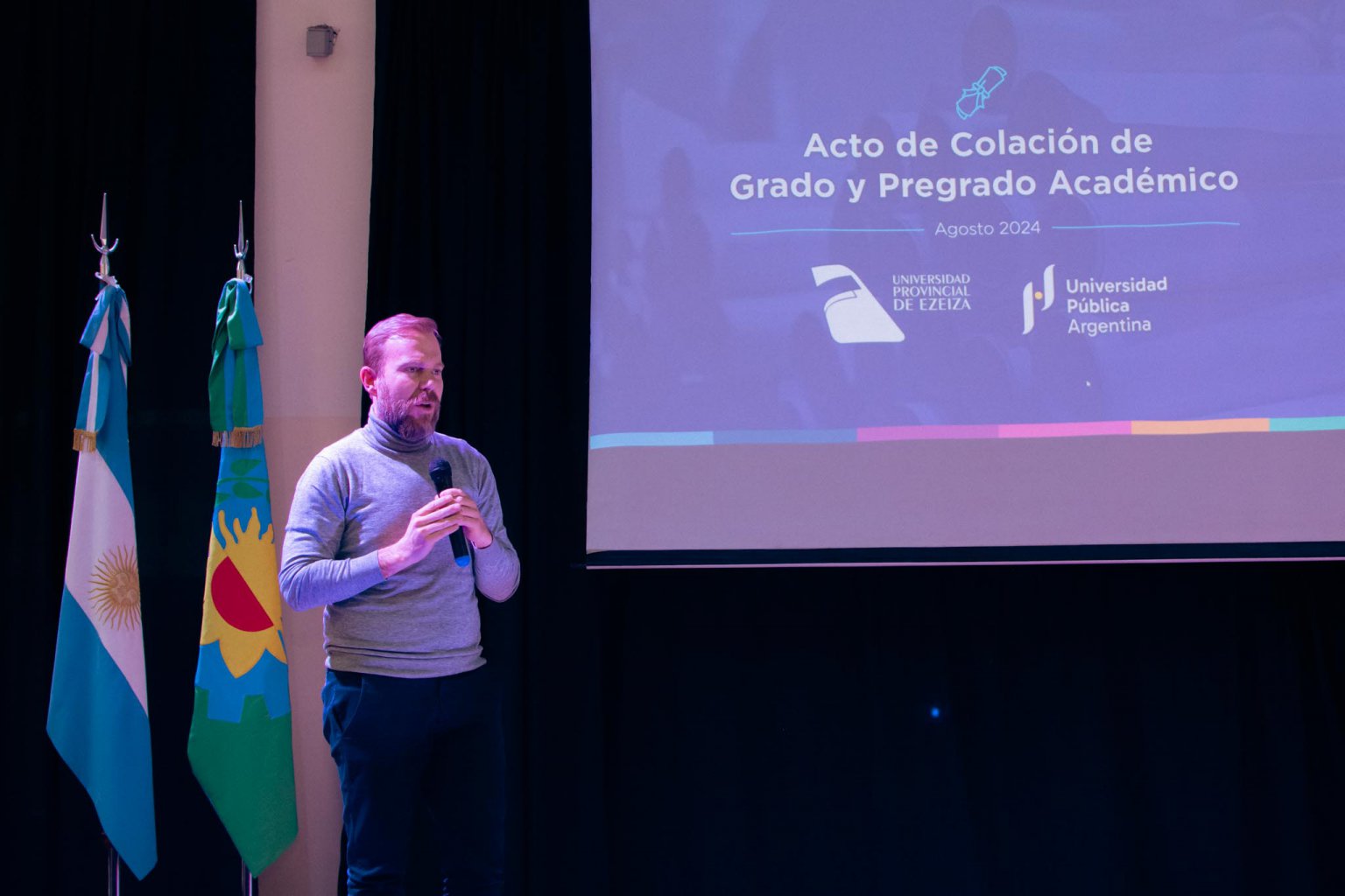 Colación de Grado y Pregrado en la UPE: Celebración y Reconocimiento | UPE